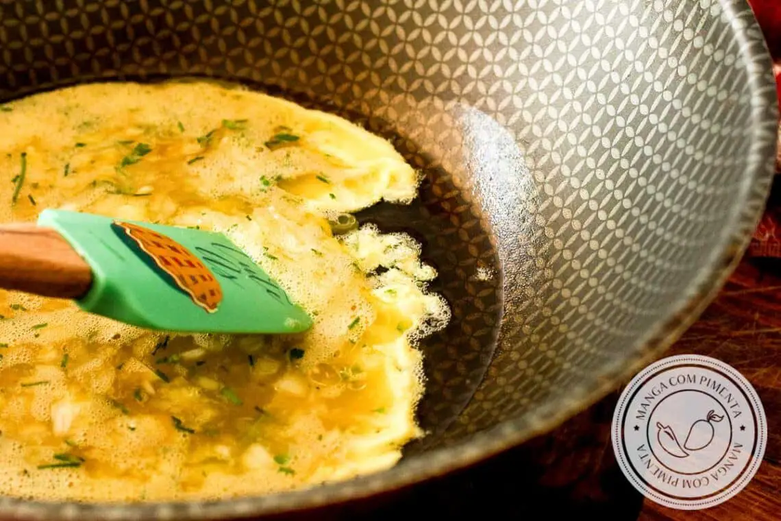 Como preparar um Omelete simples - Manga com Pimenta